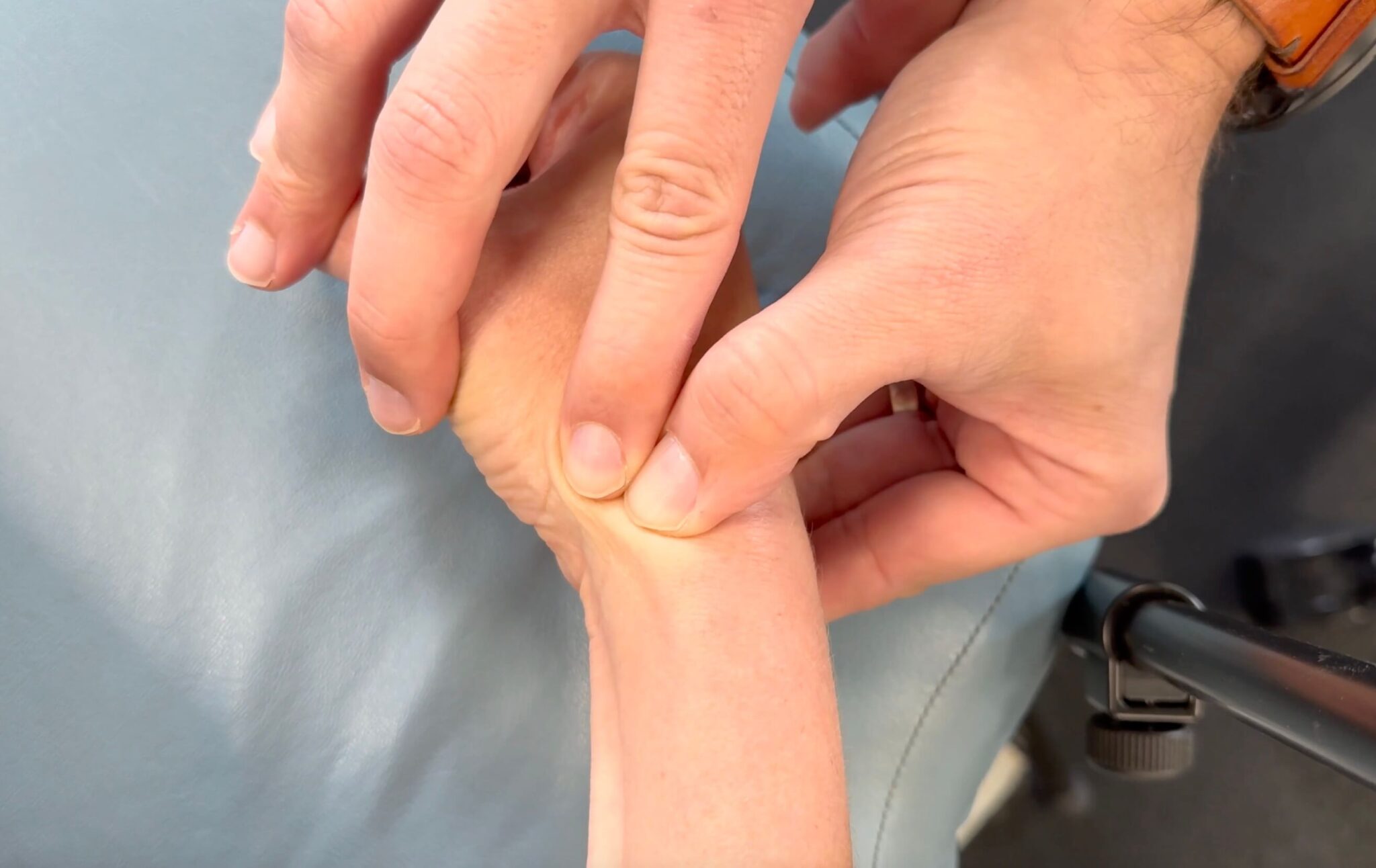 Cross Friction Massage: How to Scar Tissue Massage | Mobility-Doc